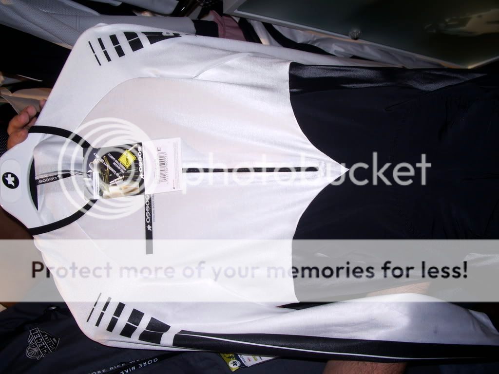 Assos Chronosuit aka CS.Uno - Weight Weenies